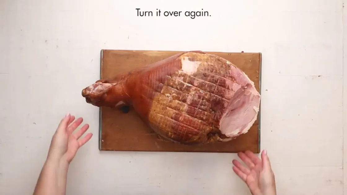 HOW TO CARVE A HAM TO THE BONE | New Idea