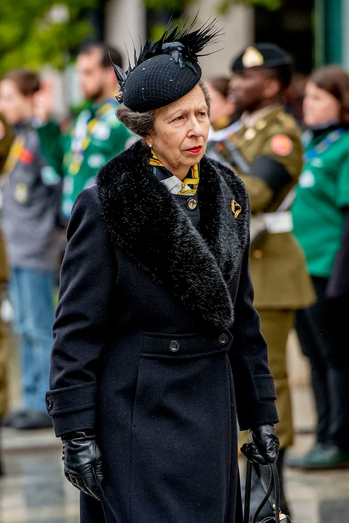 Princess in mourning: Anne says goodbye | New Idea