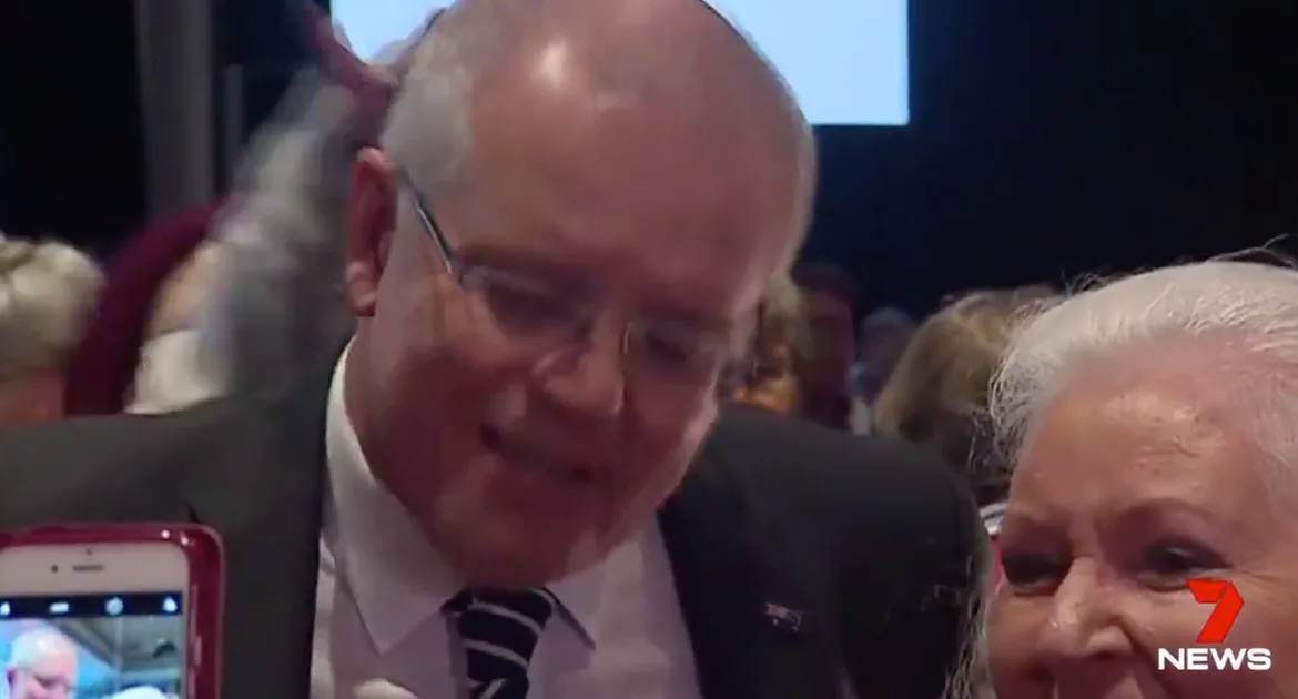WATCH: Scott Morrison egged while on the campaign trail | New Idea