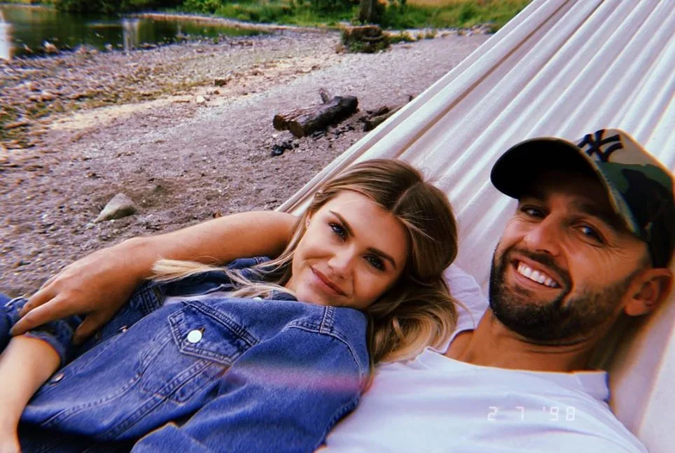 Nathan Lyon and Emma McCarthy step out at the Australian Cricket Awards ...