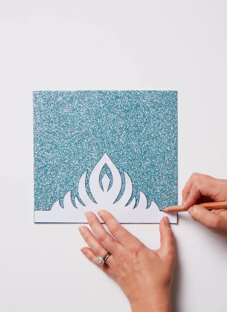 DIY Frozen Crown for less than $2 each | New Idea