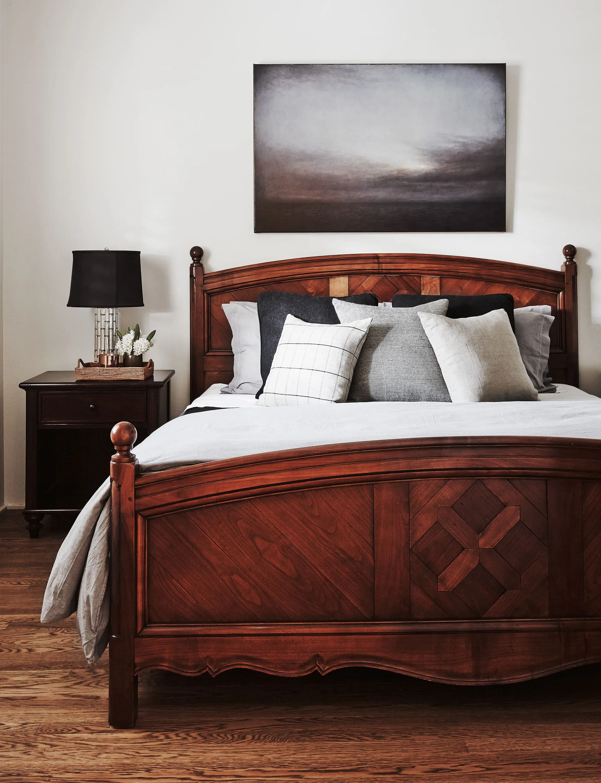 This sandstone cottage has a rather surprising modern addition