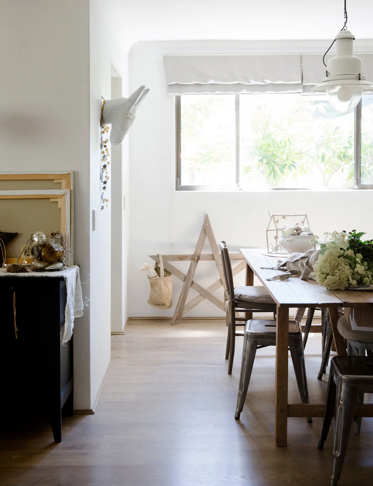 This home celebrates Christmas in decidedly chic French style