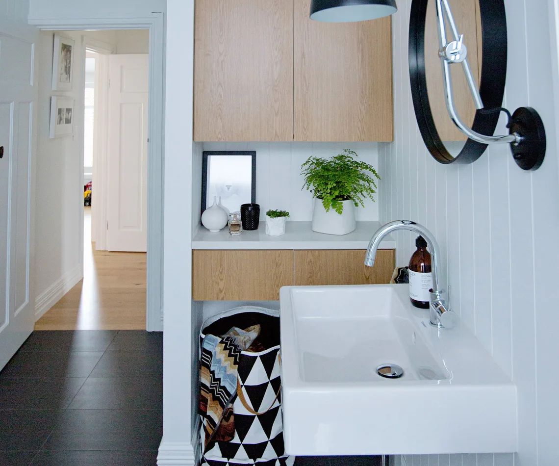 Quick tips to help you win the battle of a messy bathroom