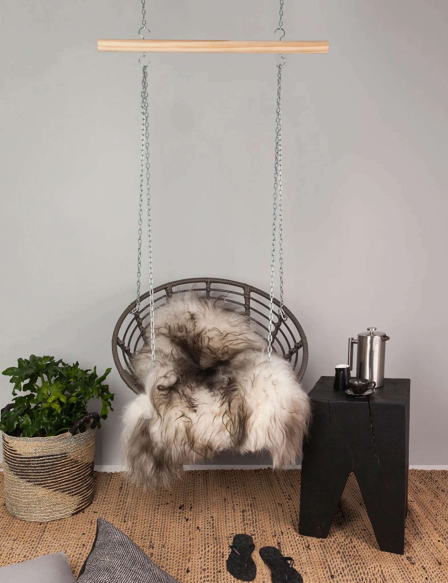 How to create your own hanging chair in five simple steps