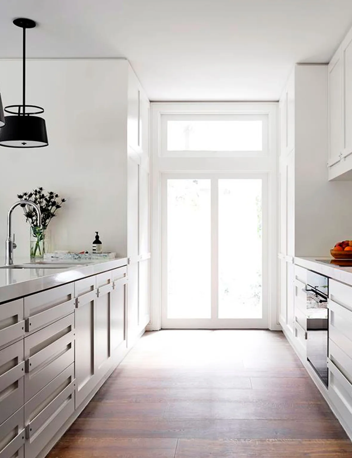 11 modern, minimalist kitchens to fall in love with - Your Home and ...