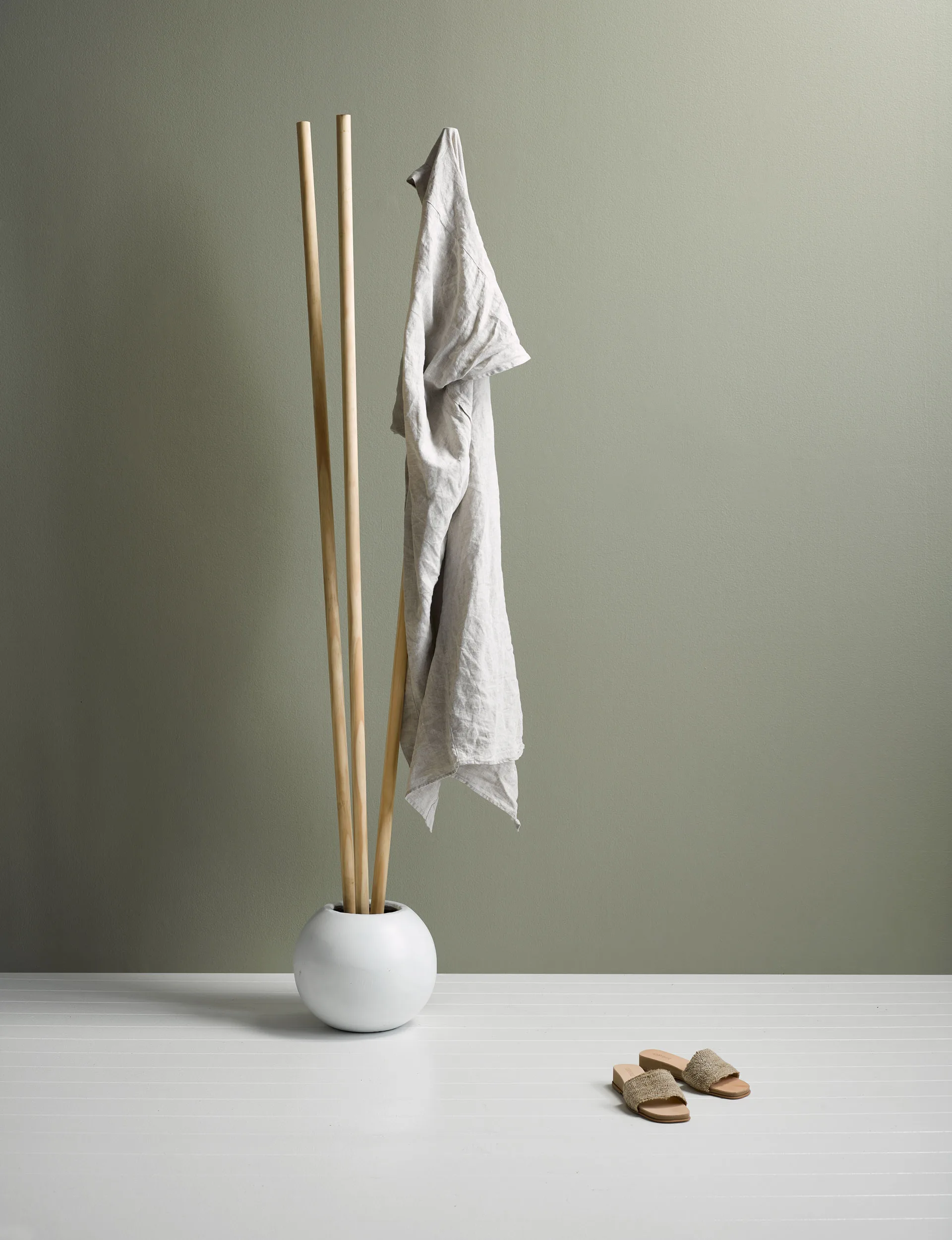 Four creative home decor projects to do with dowels