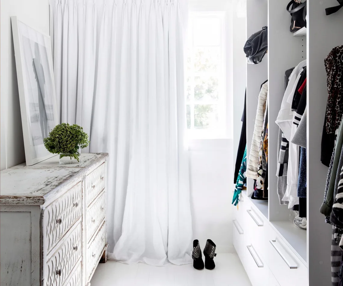 How to declutter your wardrobe: day 9 home-organising plan