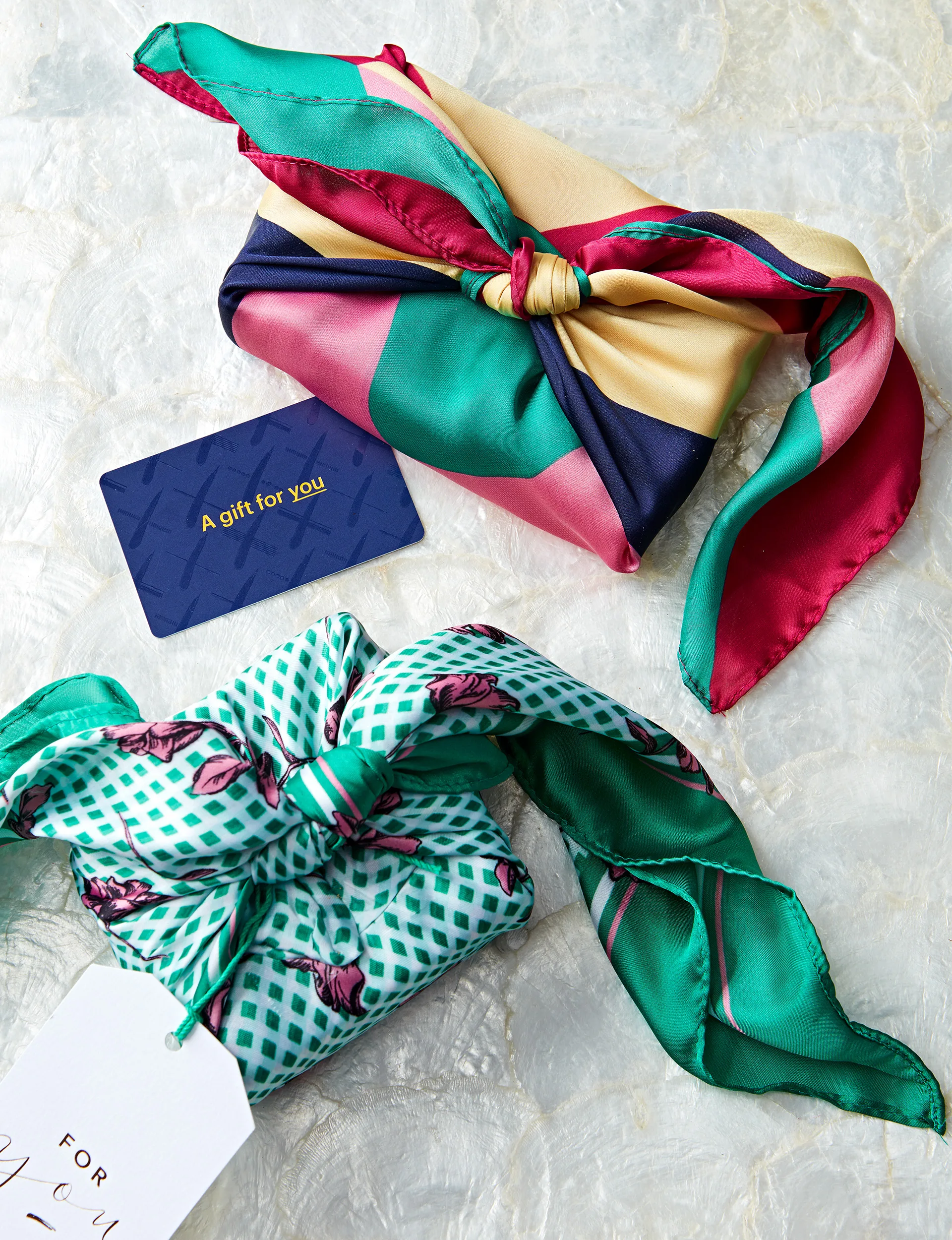 How to gift wrap a voucher or gift card in a beautiful way
