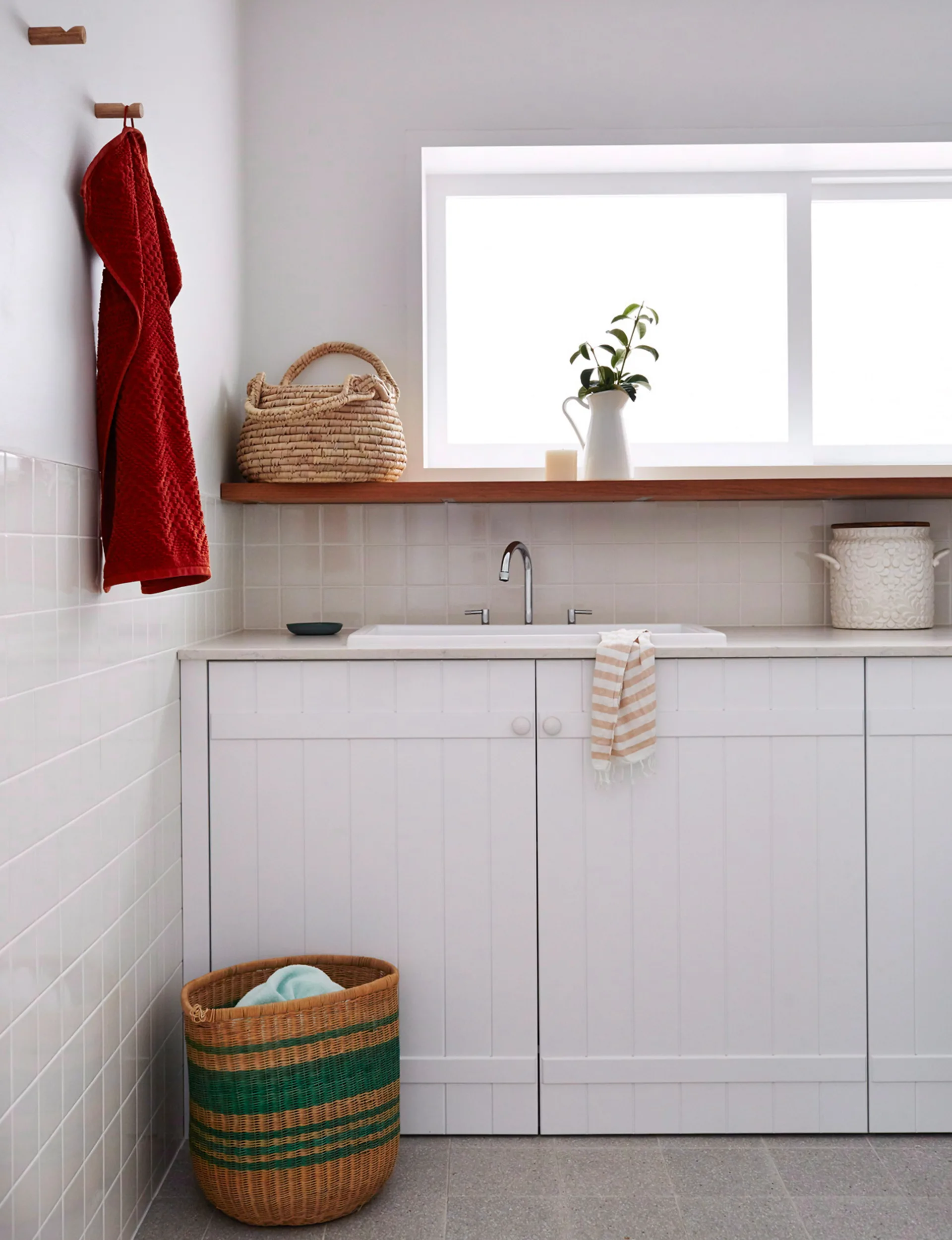 How to design a small laundry that has both function and style