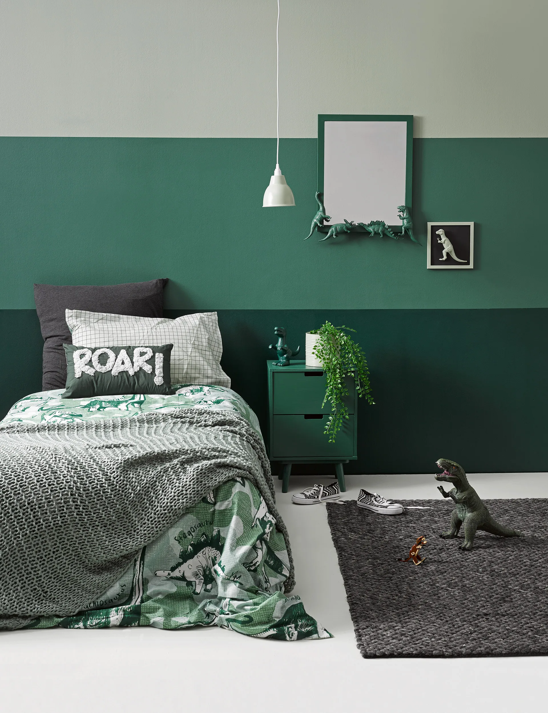 How to decorate your kid's bedroom with a DIY dinosaur theme