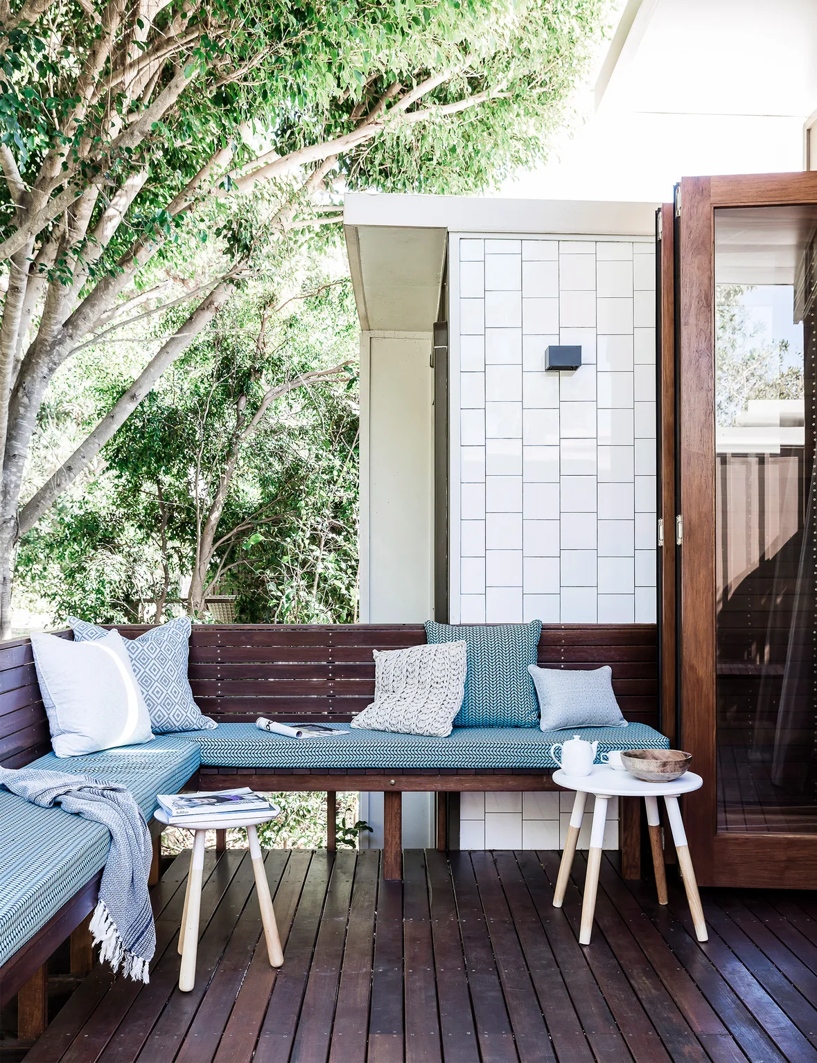 10 easy ways to help transform your outdoor space