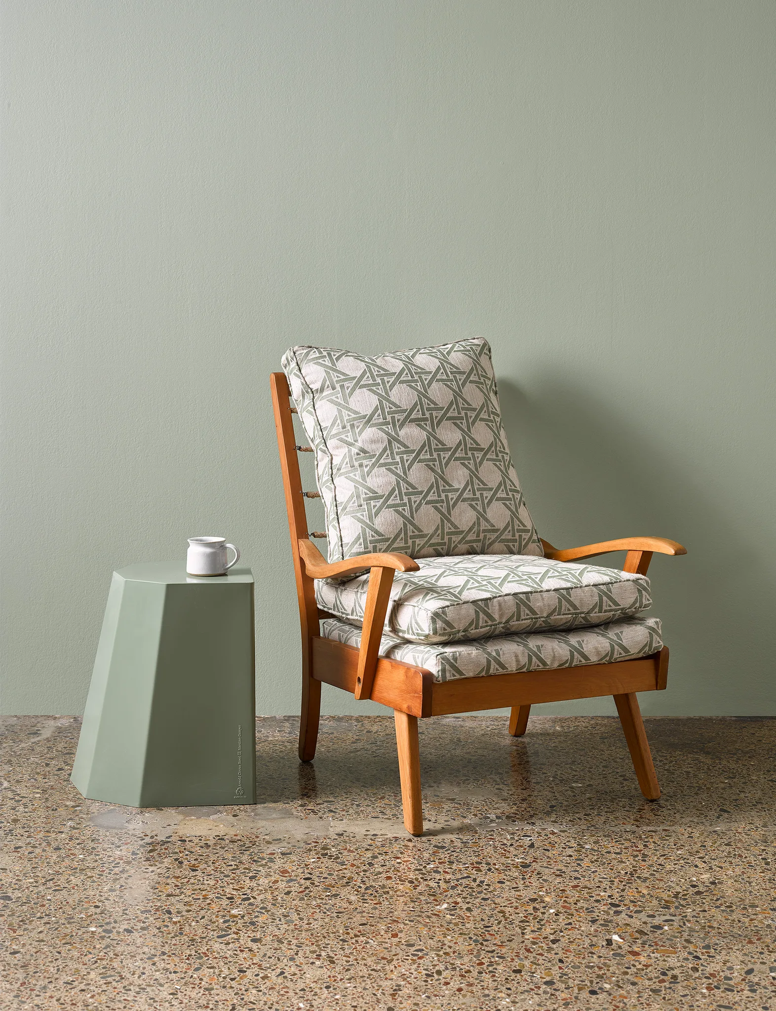 10 important things you need to know before reupholstering your furniture