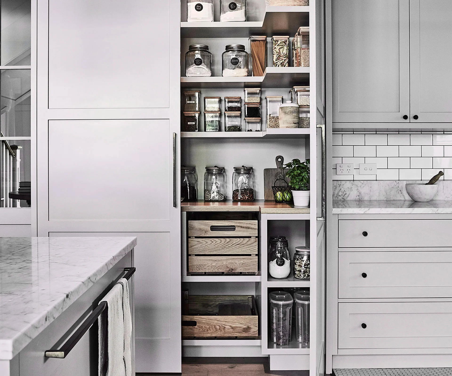 10 perfect pantries that will make you want to de-clutter
