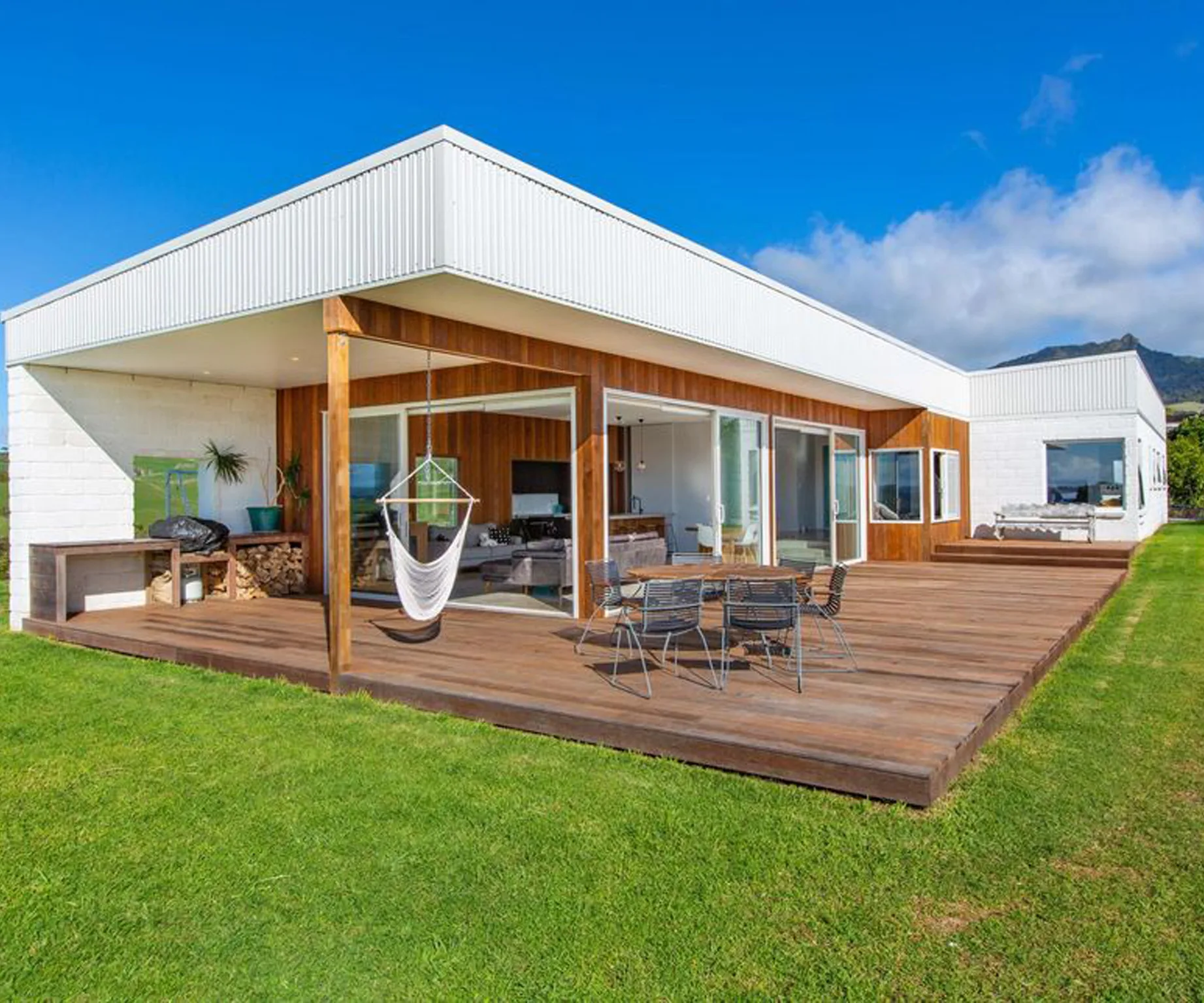 8 lifestyle blocks for sale that you'll want to escape to immediately