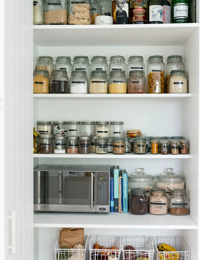 10 perfect pantries that will make you want to de-clutter