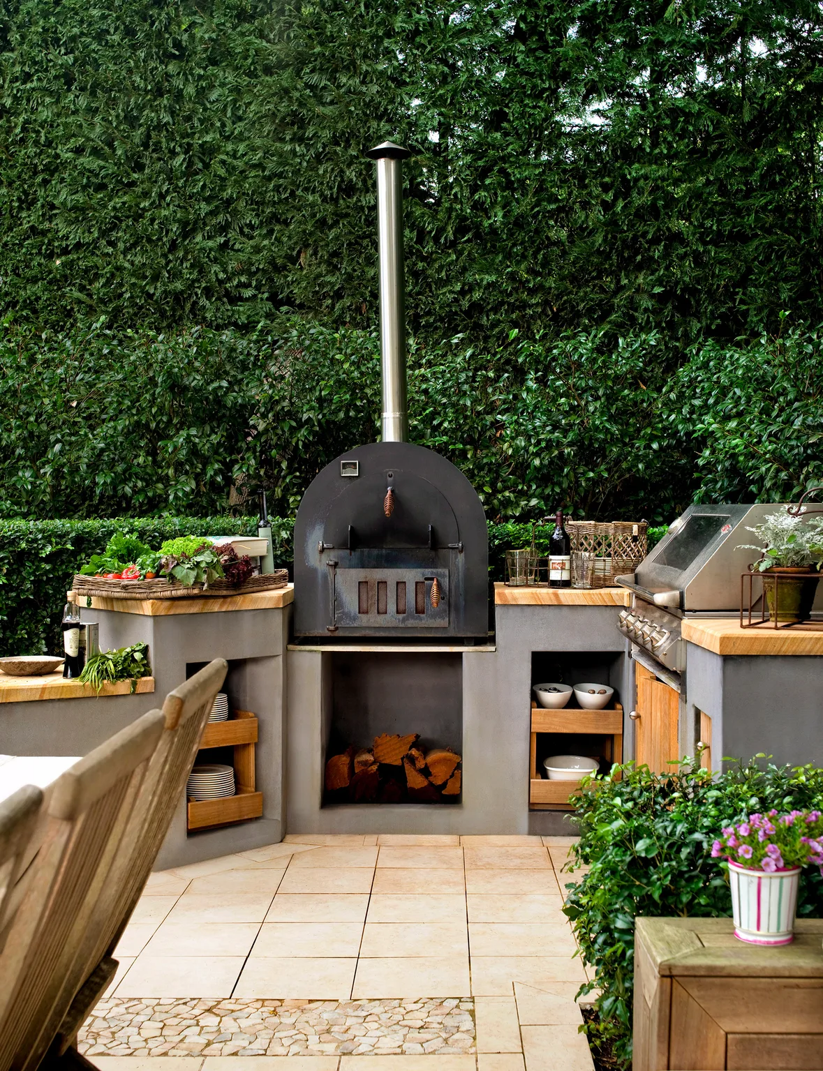 How to create the ultimate outdoor kitchen on any budget