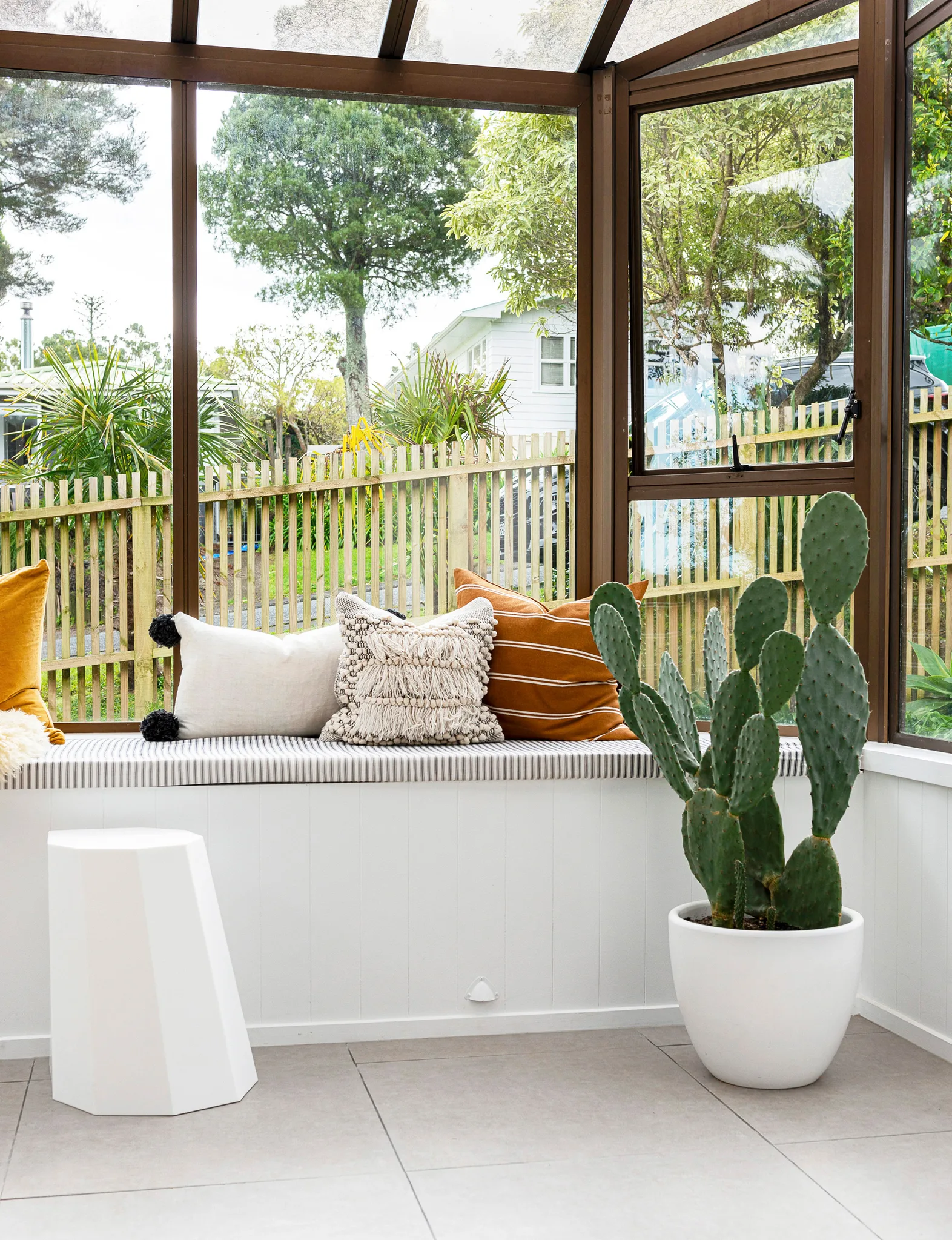 21 built-in bench seats that will inspire you to build your own