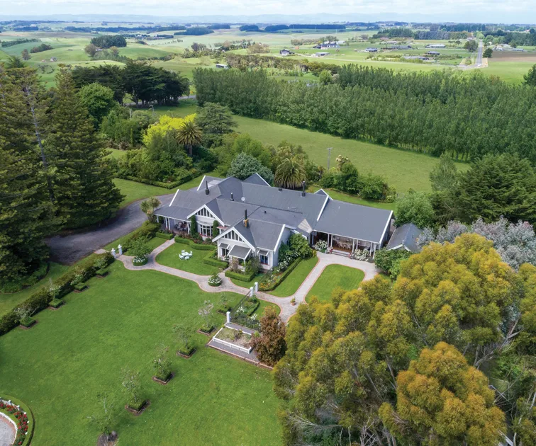 This stunning Manawatu homestead has the ultimate country charm