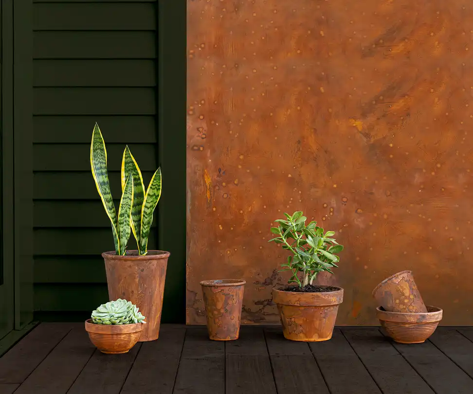 How to use rust effect paint to add old age charm to your outdoor space