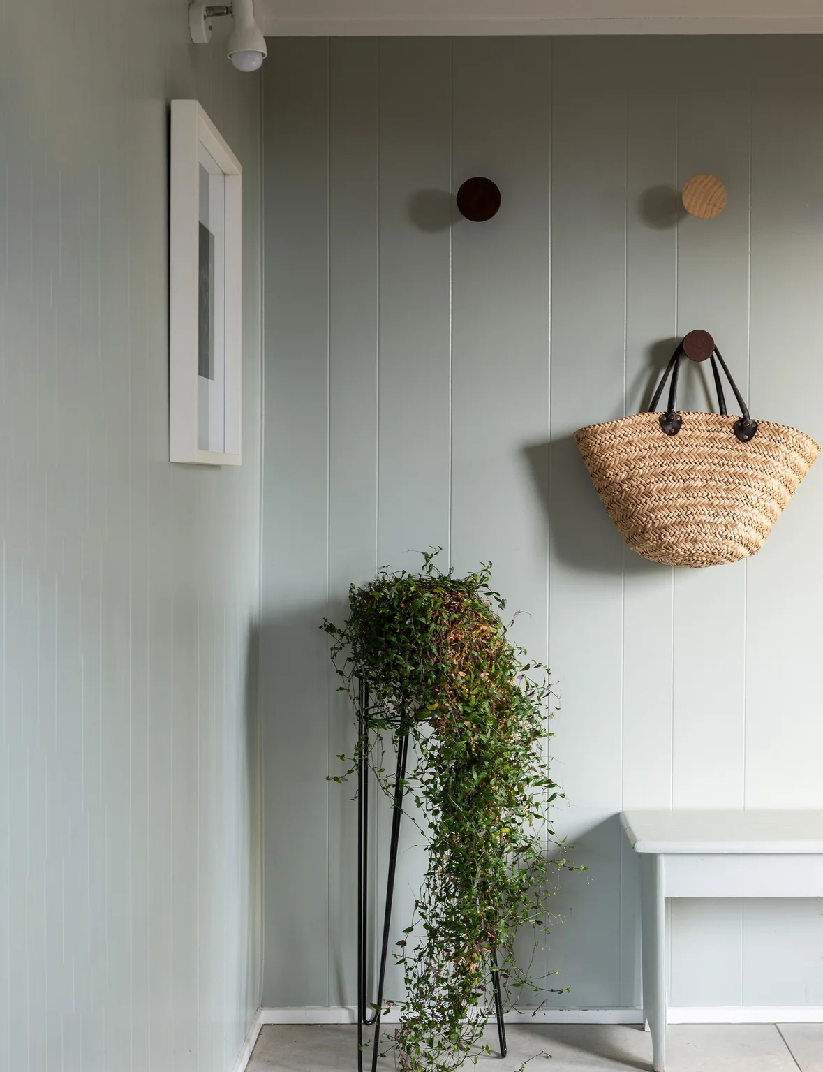 11 simple tips on how to paint walls like a professional