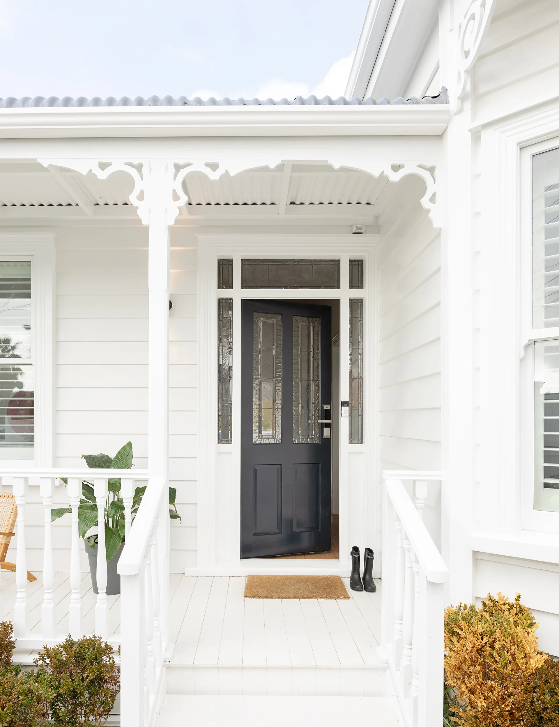 How this interior designer revived the character features of her modern ...