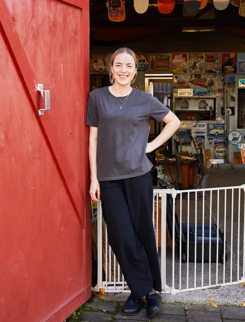 How glass artist Kate Mitchell creates her famous speckled tumblers