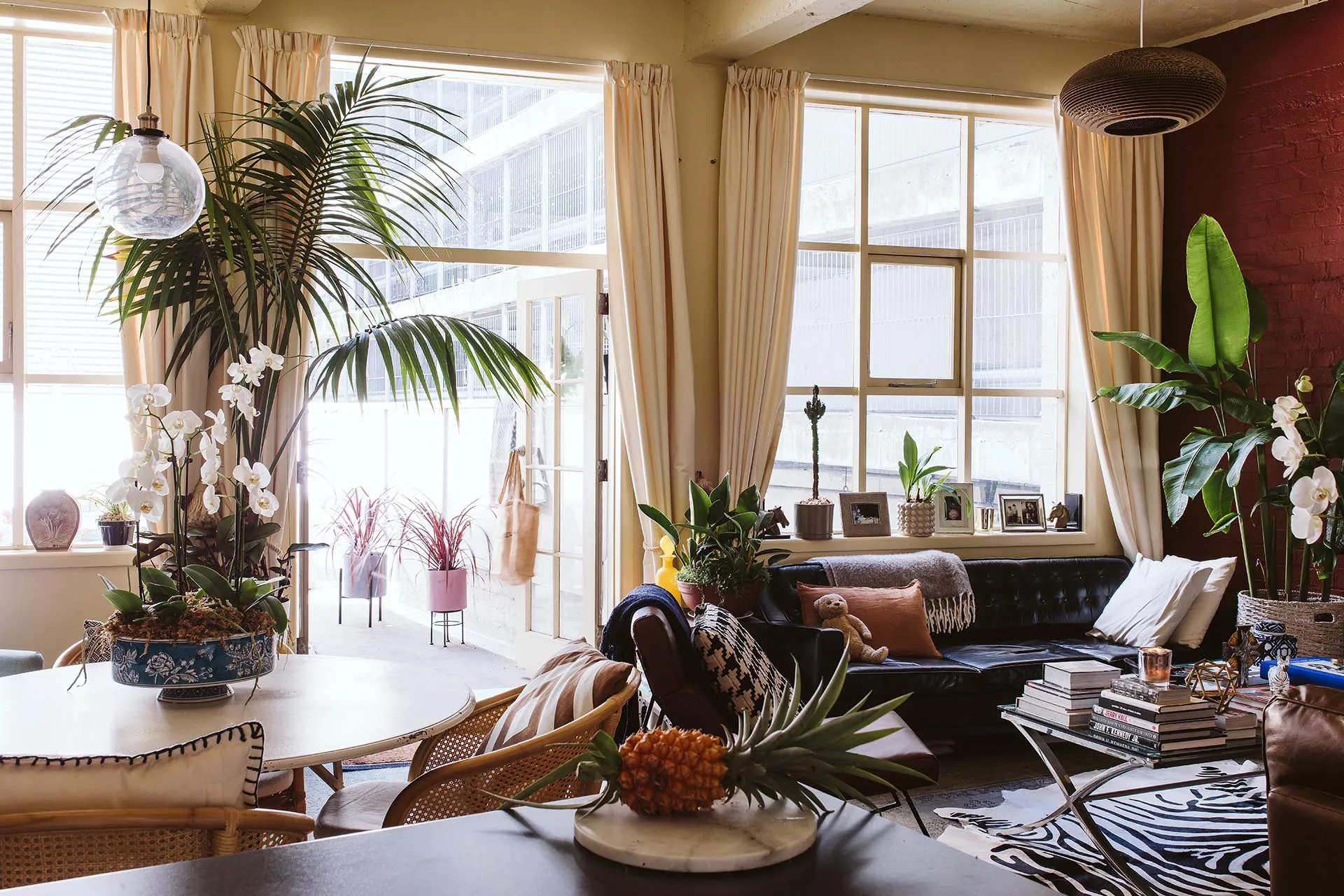 This historic Wellington apartment's eclectic style brings it to life ...