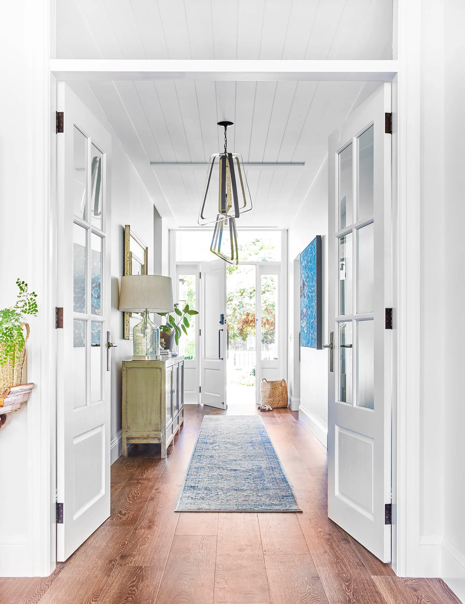 8 clever ways to update your entryway - Your Home and Garden NZ