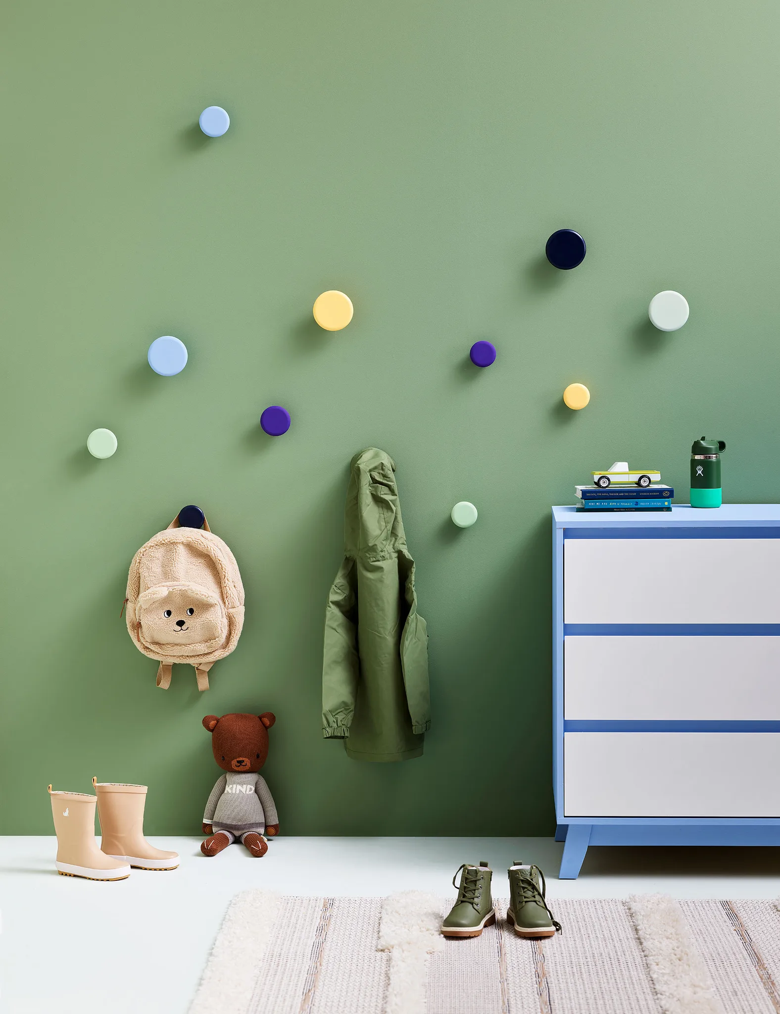 Give your kid's bedroom a new look with a checked pattern wall - Your ...