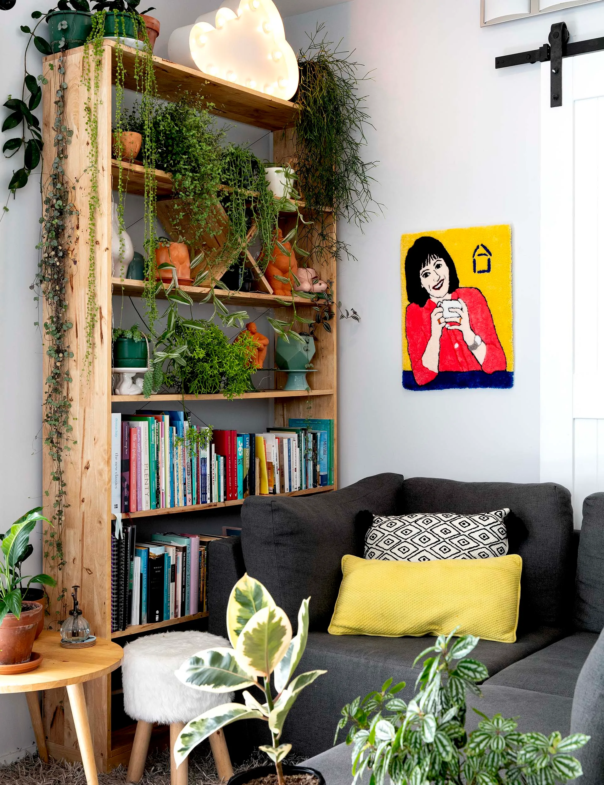 How artist Emma Crawley creates her charmingly cheeky tufted rugs ...