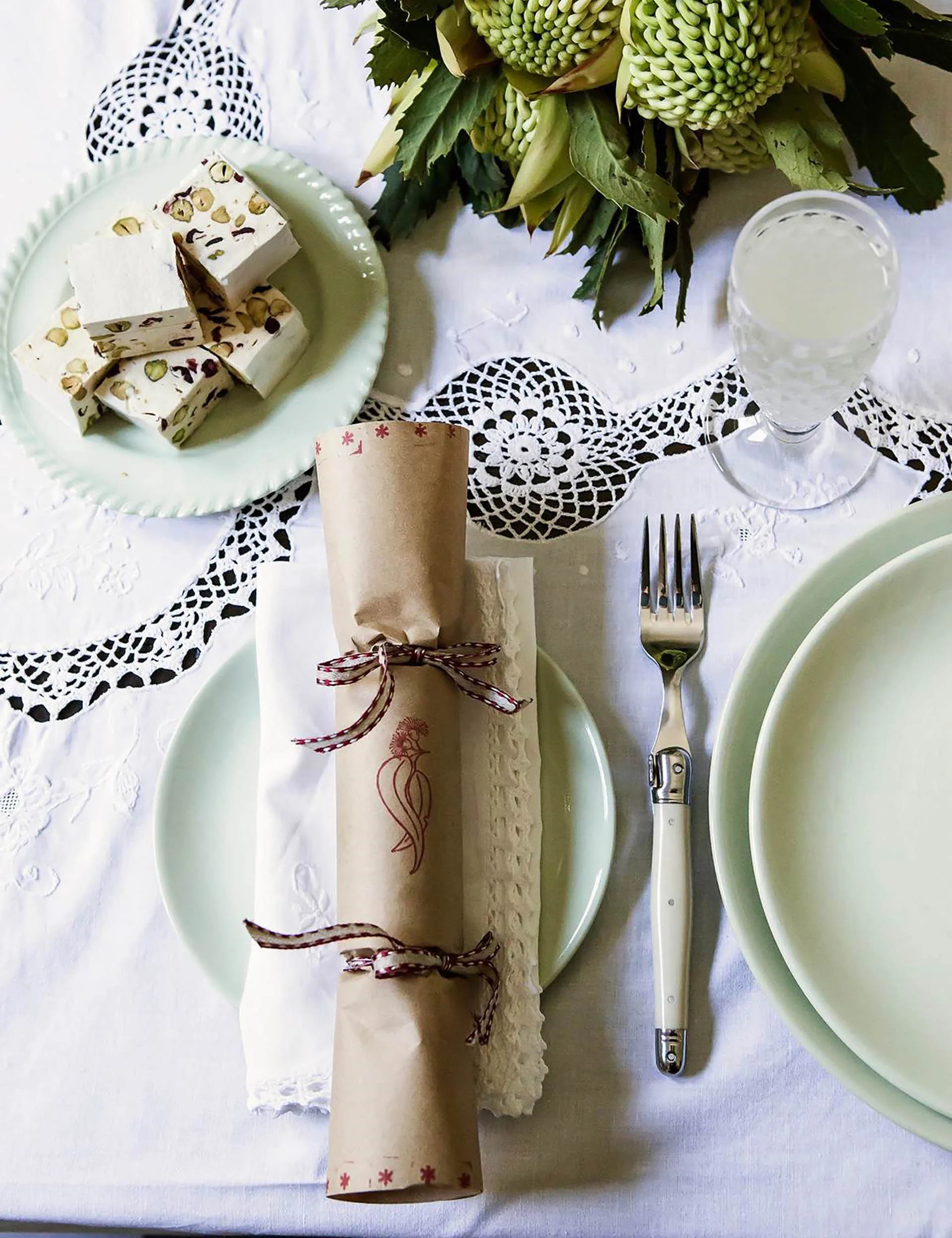 DIY Christmas bon bons to make this festive season - Your Home and ...