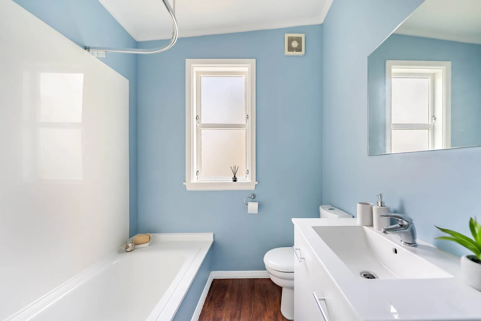 The second 2023 Resene Colour Home Awards finalist uses an oceanic blue ...