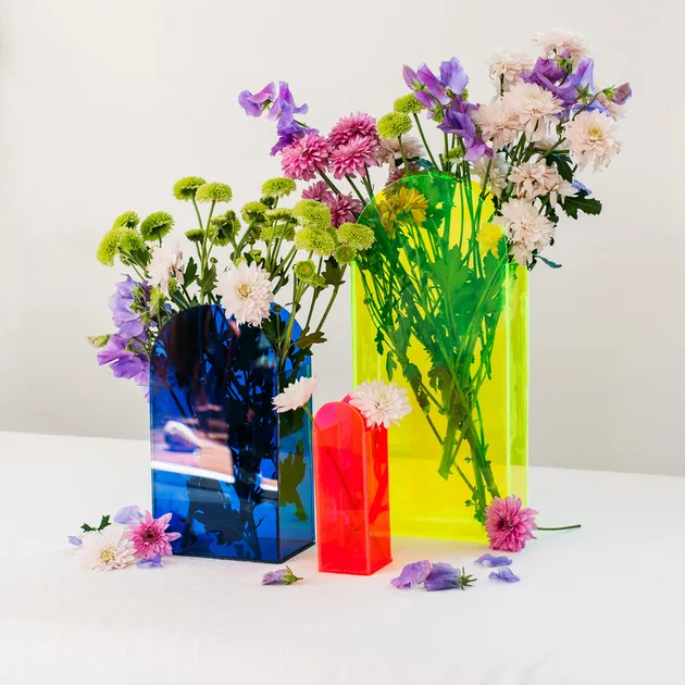 How to a make colourful Perspex vase