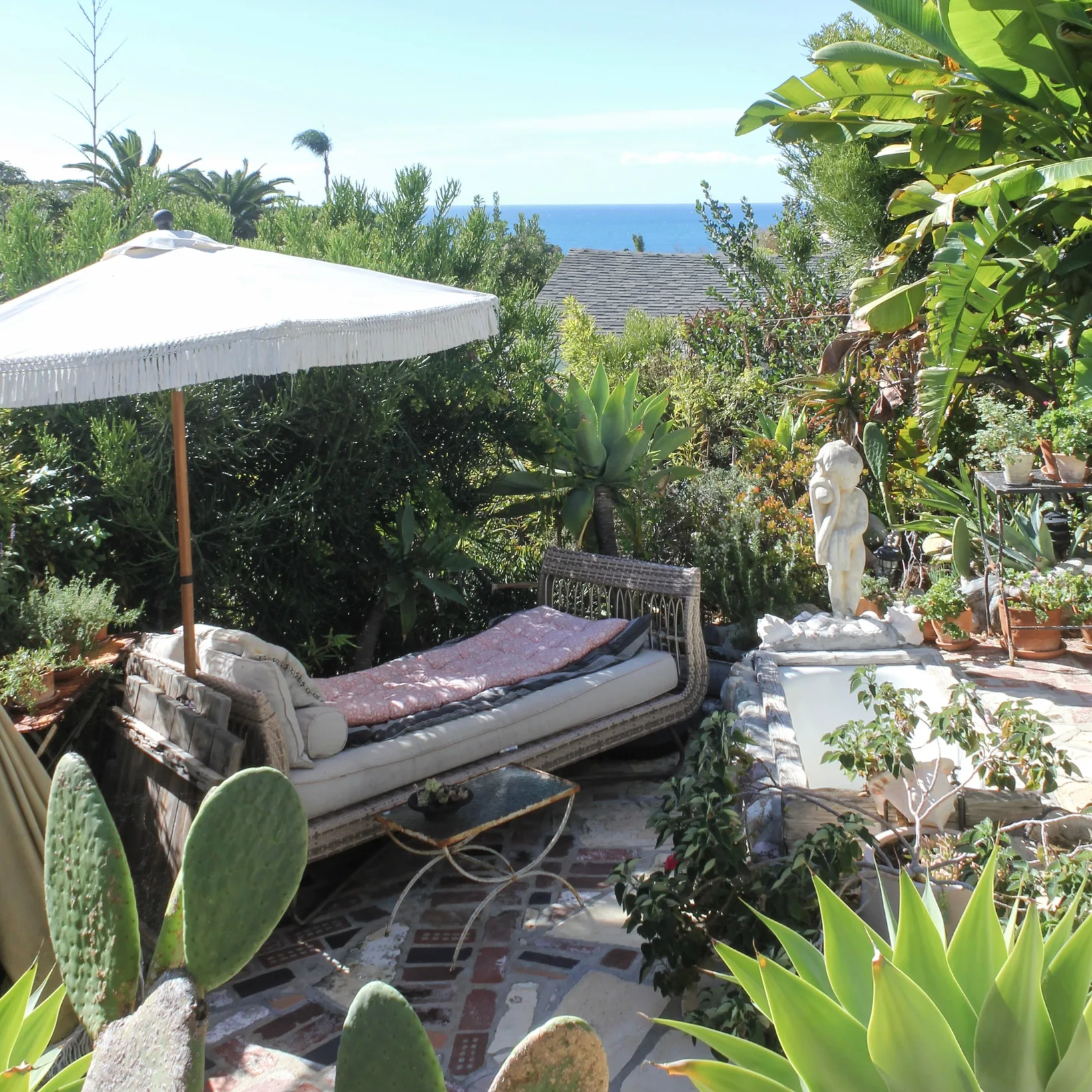 Interior designer blogger Victoria Smith's California coastal cottage