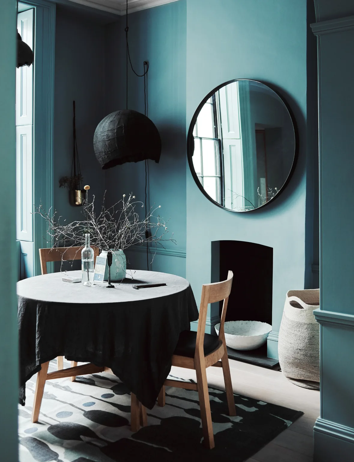 How to lighten a dark room, according to an expert