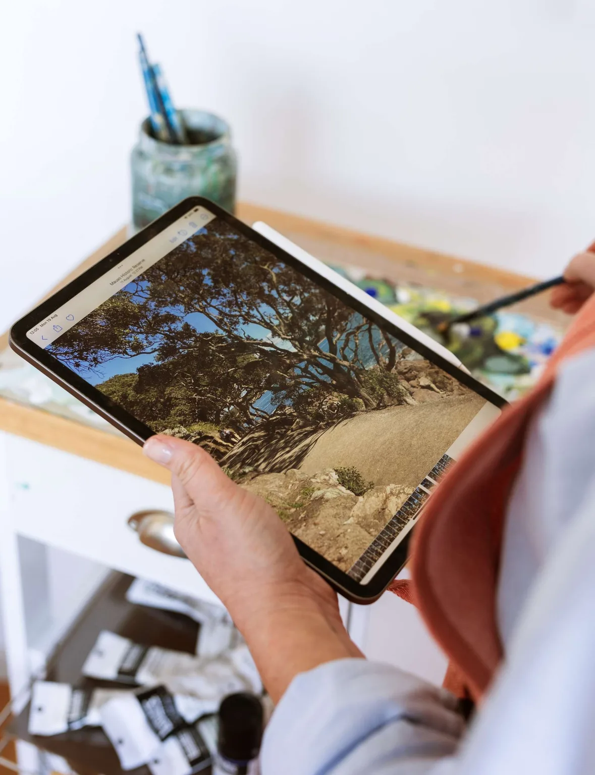 How artist Tracey Finch draws inspiration from hot Kiwi summers