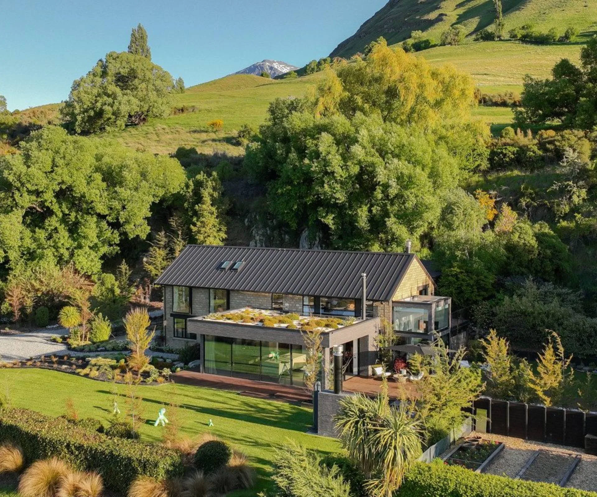 The very best Queenstown homes, currently on the market.