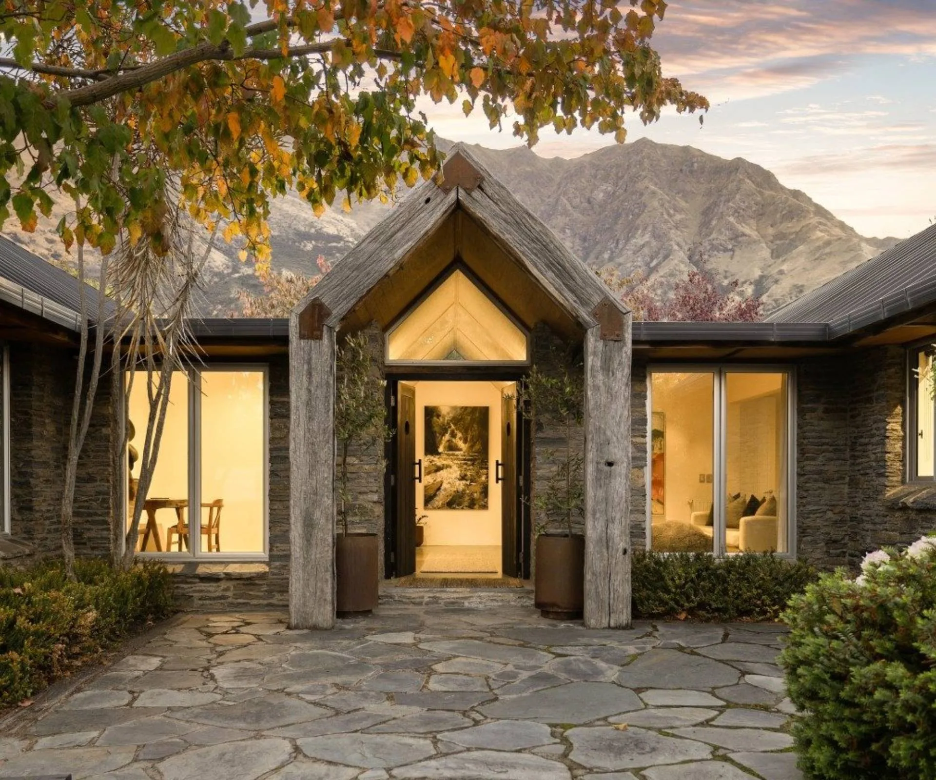 The very best Queenstown homes, currently on the market.