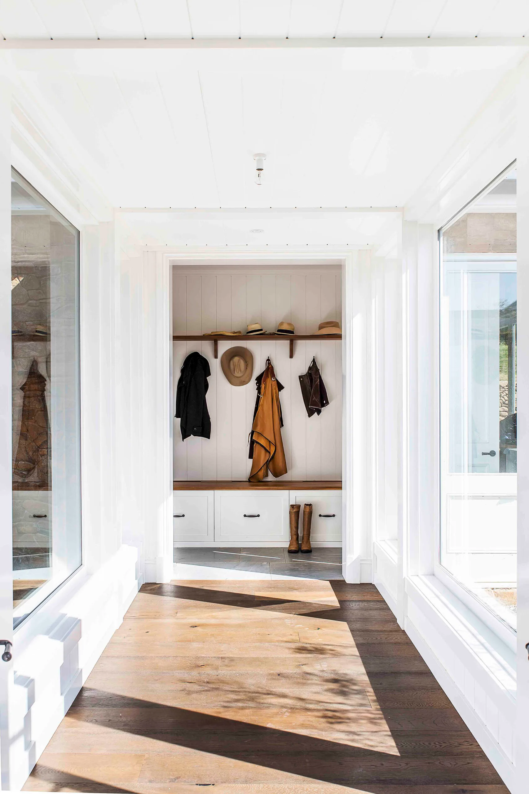 Fabulous modern farmhouse in NSW Southern Highlands