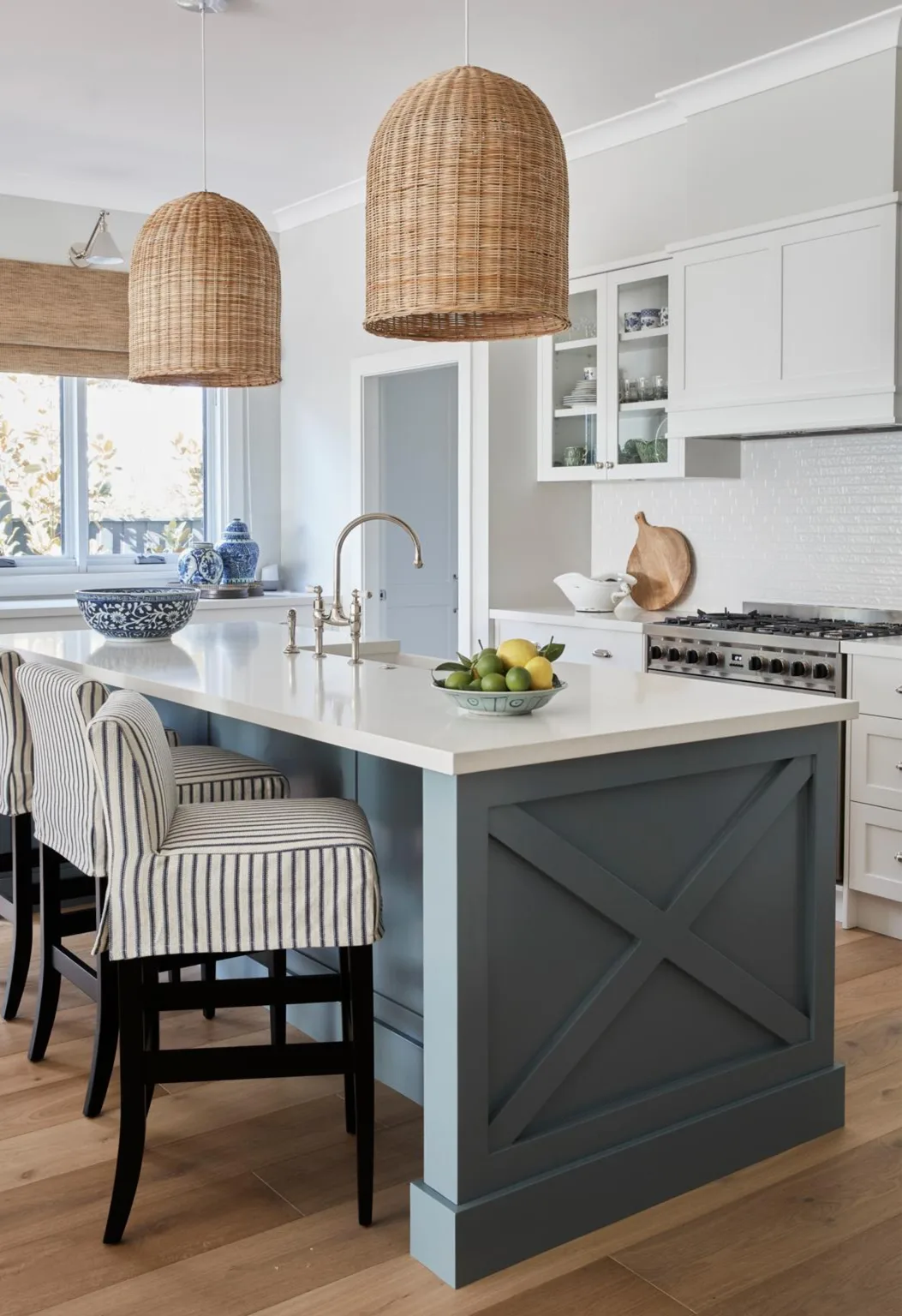 7 Key Elements of a Hamptons Style Kitchen | Home Beautiful