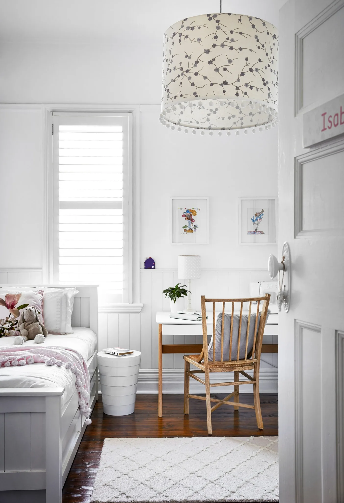 How to Cover Books with Contact: Step-by-Step Guide