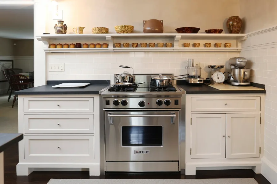 See inside Martha Stewart's cosy Bedford farmhouse | Home Beautiful