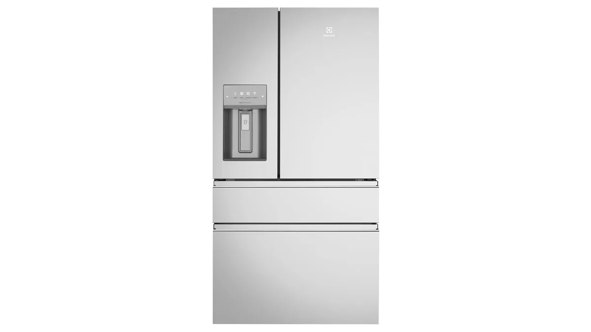 8 Best Fridges with Ice Makers for Entertaining