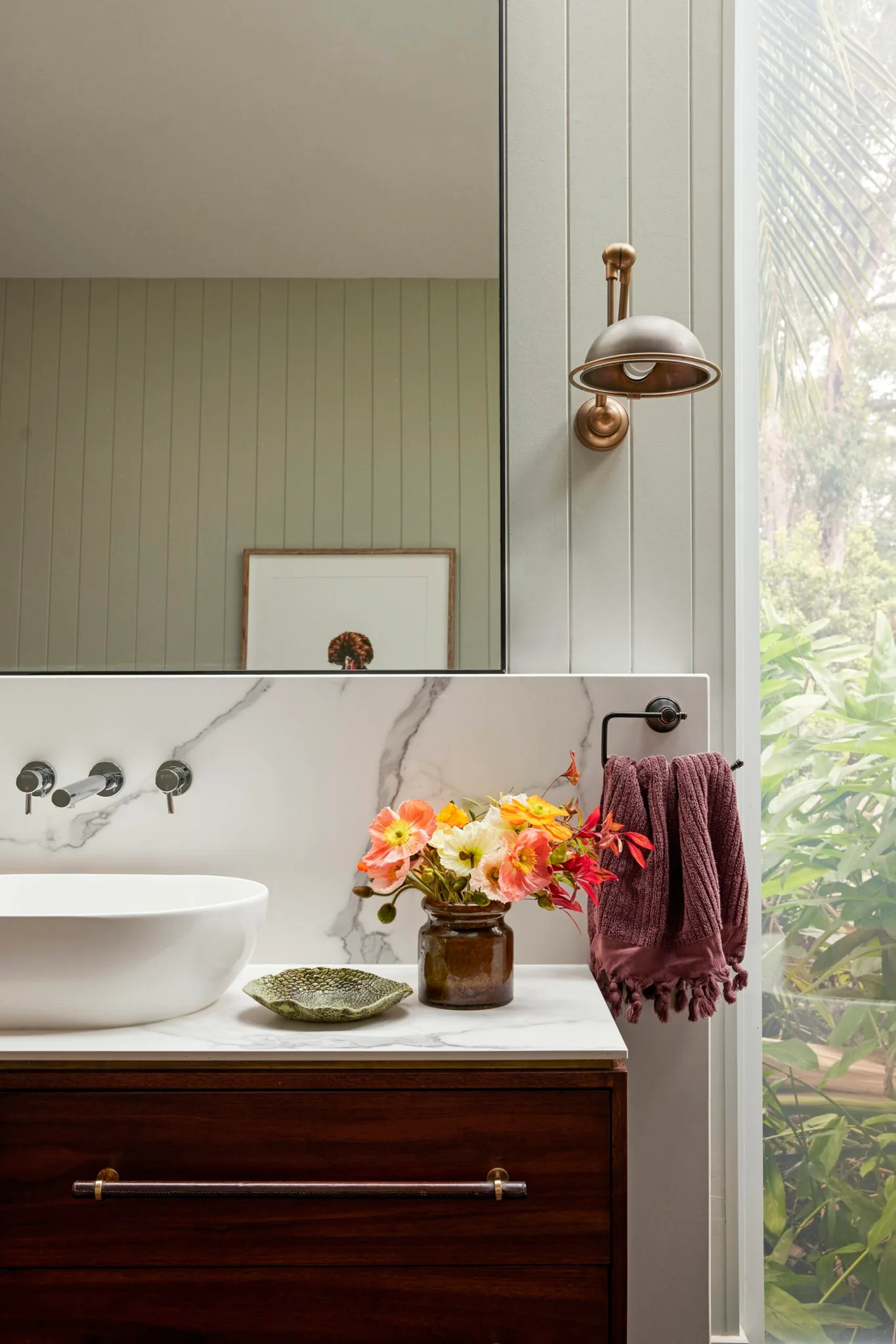 6 chic bathroom vanities: from Art Deco to Mediterranean and more ...