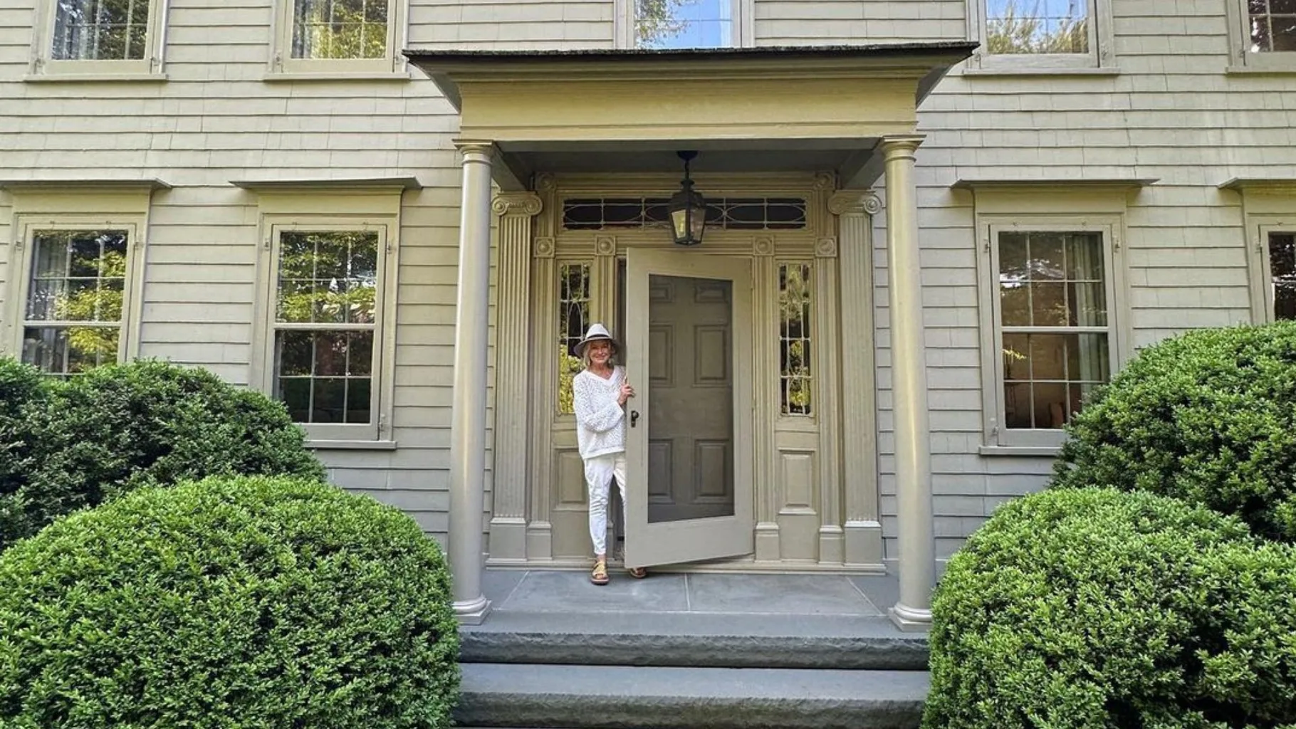 Inside all of Martha Stewart's iconic homes| Home Beautiful