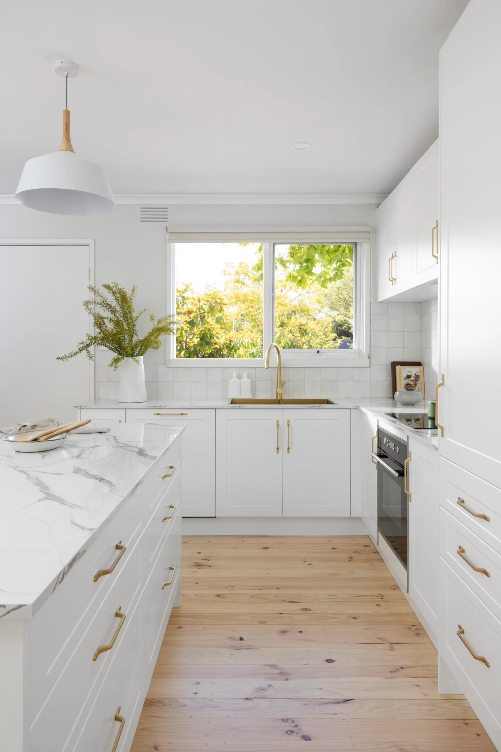 Kitchen renovations for less: Achieve a luxe kitchen for under $10k ...