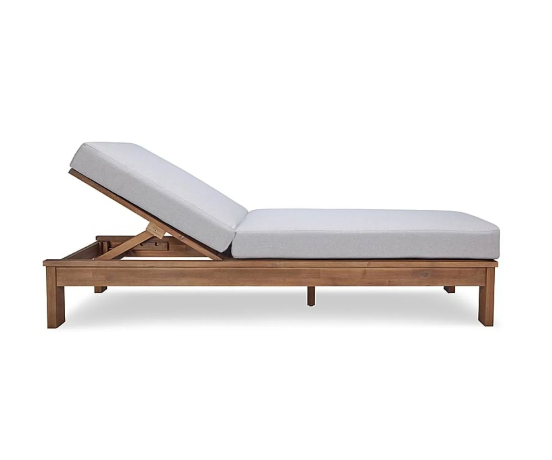 8 best sun loungers in Australia for luxury outdoor relaxation