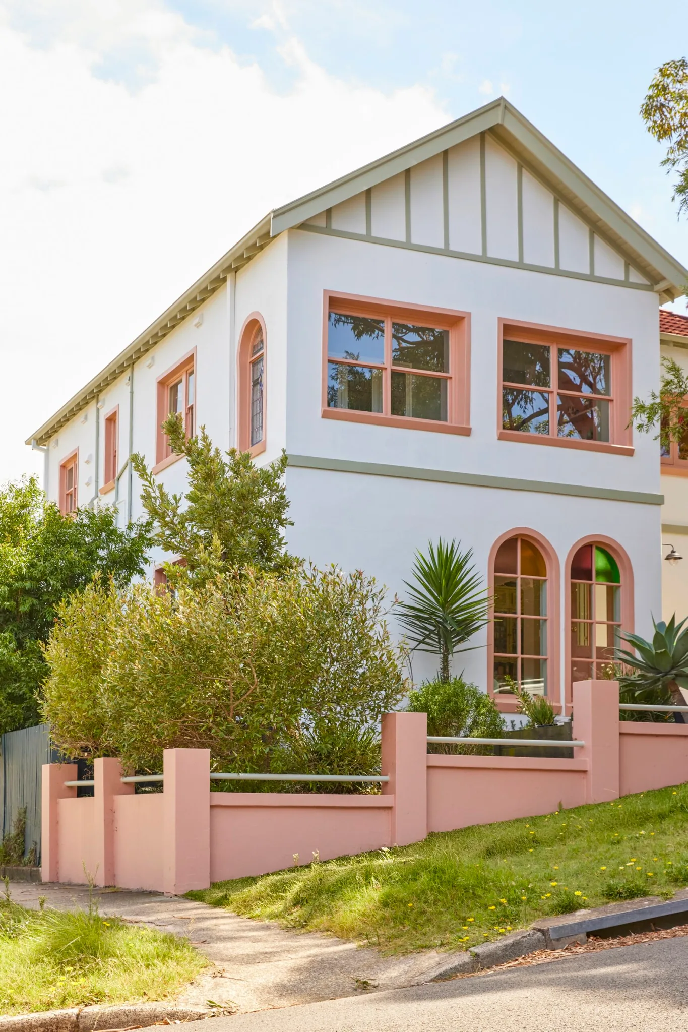 Beyond white: The exterior paint colours that are trending in 2026 ...