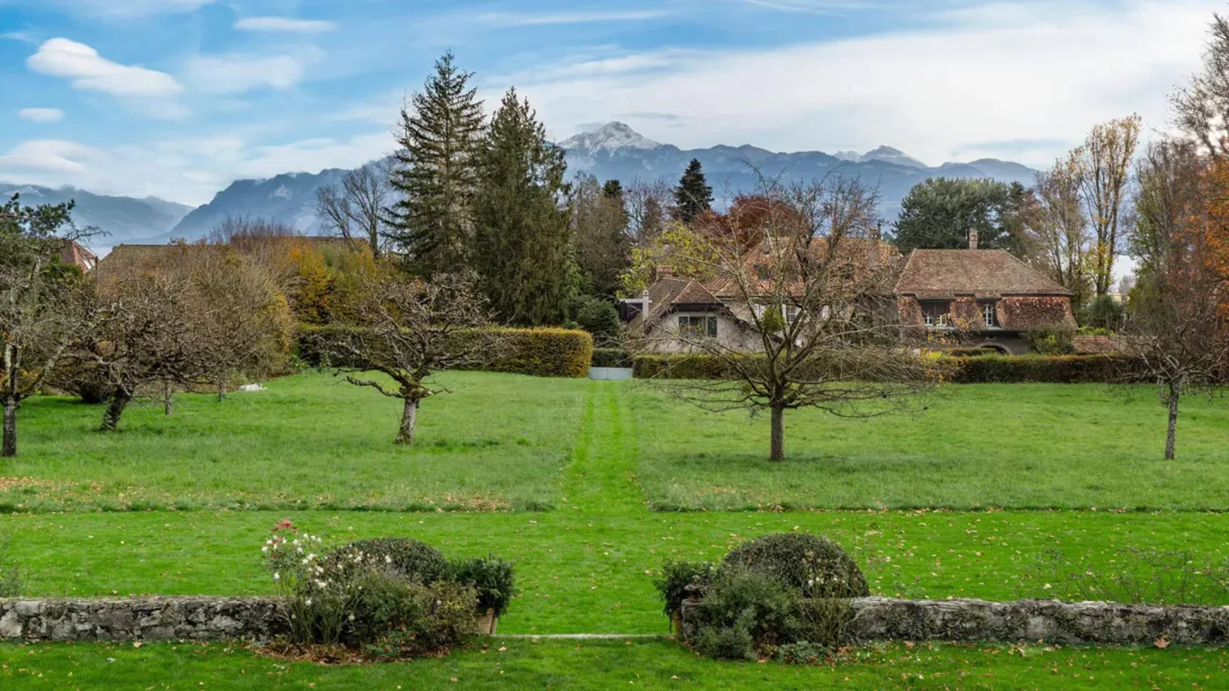 Audrey Hepburn's former house in Switzerland is for sale | Home Beautiful